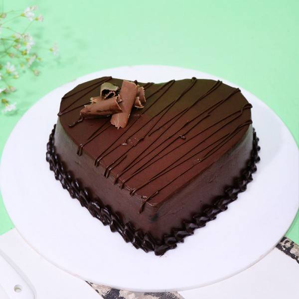 Chocolatey Heart Shape Cake - Luv Flower & Cake